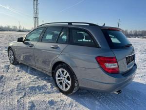 Grey Mercedes-Benz C 200 2012 in Marijampole, with an engine capacity of 2.20 L and mileage of 322 thousand km for 4250 €, photo 4 on AUTOMOTO.COM.LV