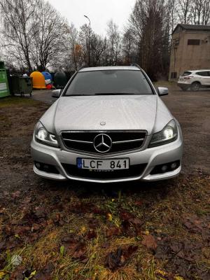 Grey Mercedes-Benz C 200 2012 in Vilnius, with an engine capacity of 0.00 L and mileage of 376 thousand km for 5650 €, photo  on AUTOMOTO.COM.LV