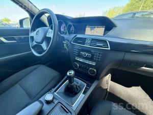 Pelēks Mercedes-Benz C 200 2012 Rīga, ar dzinēja tilpumu 2.20 L un nobraukumu 0 tūkst. km par 5990 €, foto 14 vietnē AUTOMOTO.COM.LV