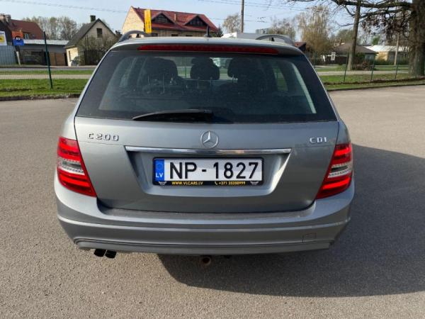 Pelēks Mercedes-Benz C 200 2012 Rīga, ar dzinēja tilpumu 2.20 L un nobraukumu 310 tūkst. km par 6950 €, foto 6 vietnē AUTOMOTO.COM.LV