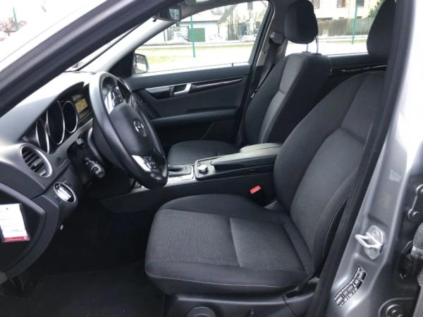 Pelēks Mercedes-Benz C 200 2012 Rīga, ar dzinēja tilpumu 2.20 L un nobraukumu 310 tūkst. km par 6950 €, foto 9 vietnē AUTOMOTO.COM.LV