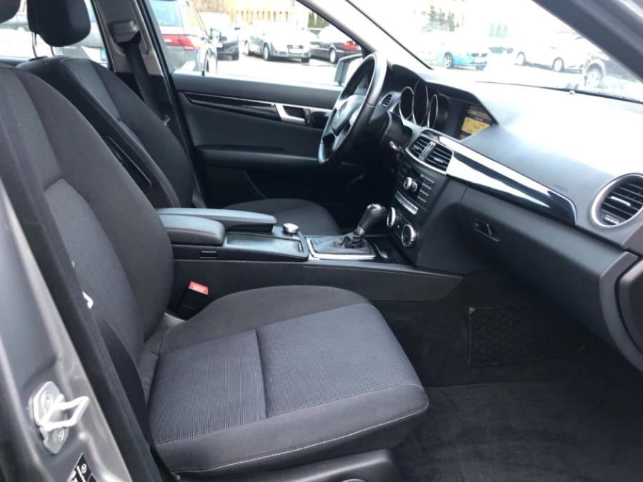 Pelēks Mercedes-Benz C 200 2012 Rīga, ar dzinēja tilpumu 2.20 L un nobraukumu 310 tūkst. km par 6950 €, foto 11 vietnē AUTOMOTO.COM.LV