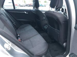 Pelēks Mercedes-Benz C 200 2012 Rīga, ar dzinēja tilpumu 2.20 L un nobraukumu 310 tūkst. km par 6950 €, foto 13 vietnē AUTOMOTO.COM.LV