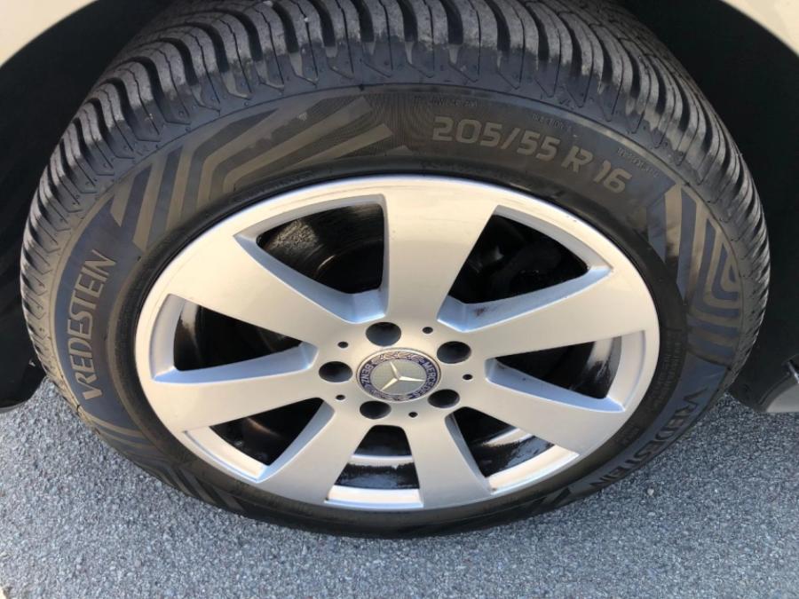 Pelēks Mercedes-Benz C 200 2012 Rīga, ar dzinēja tilpumu 2.20 L un nobraukumu 310 tūkst. km par 6950 €, foto 22 vietnē AUTOMOTO.COM.LV