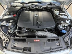 Grey Mercedes-Benz C 200 2012 in Riga, with an engine capacity of 2.20 L and mileage of 317 thousand km for 4999 €, photo 4 on AUTOMOTO.COM.LV
