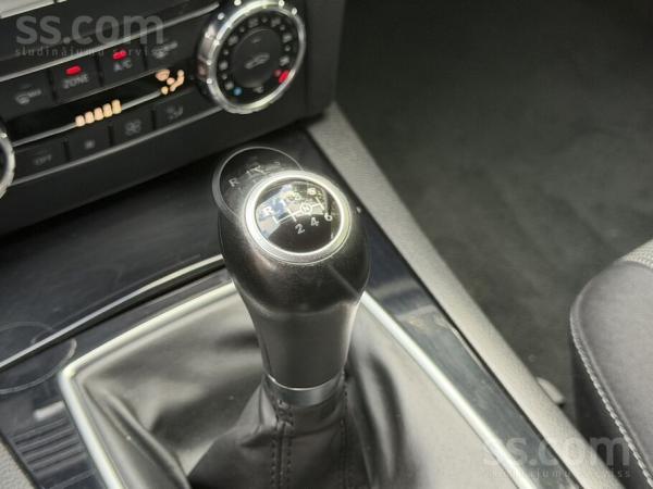 Grey Mercedes-Benz C 200 2012 in Riga, with an engine capacity of 2.20 L and mileage of 317 thousand km for 4999 €, photo 11 on AUTOMOTO.COM.LV
