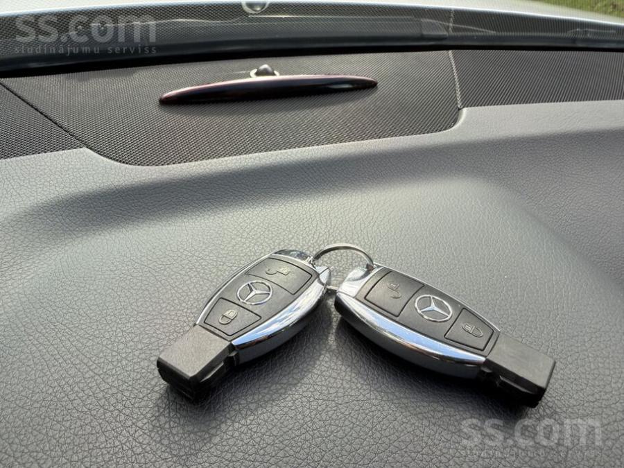Grey Mercedes-Benz C 200 2012 in Riga, with an engine capacity of 2.20 L and mileage of 317 thousand km for 4999 €, photo 26 on AUTOMOTO.COM.LV