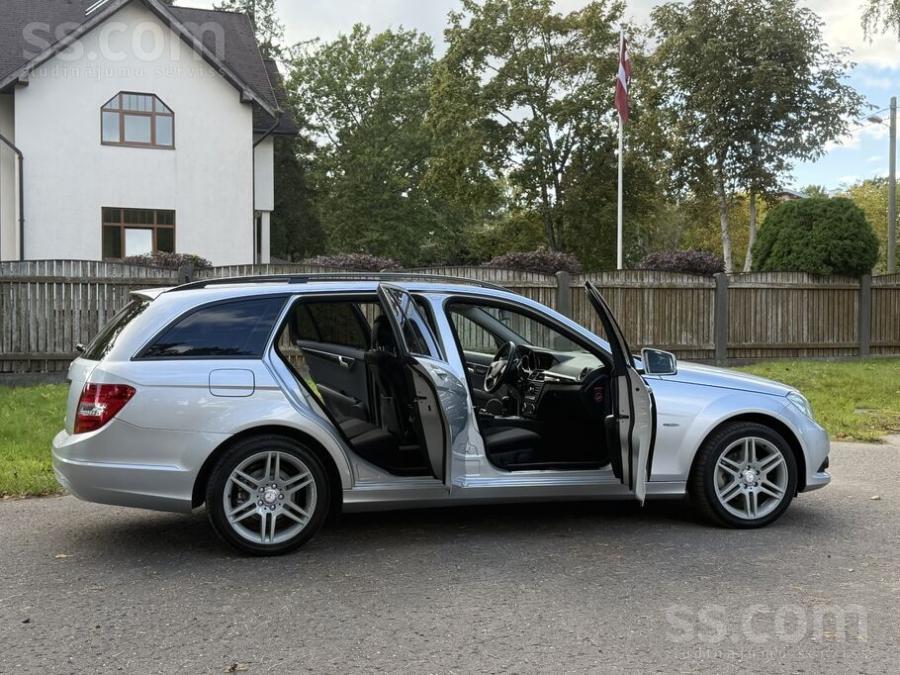 Grey Mercedes-Benz C 200 2012 in Riga, with an engine capacity of 2.20 L and mileage of 317 thousand km for 4999 €, photo 34 on AUTOMOTO.COM.LV