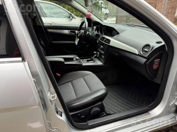 Pelēks Mercedes-Benz C 200 2013 Aizkraukle, ar dzinēja tilpumu 2.10 L un nobraukumu 319 tūkst. km par 5400 €, foto 10 vietnē AUTOMOTO.COM.LV