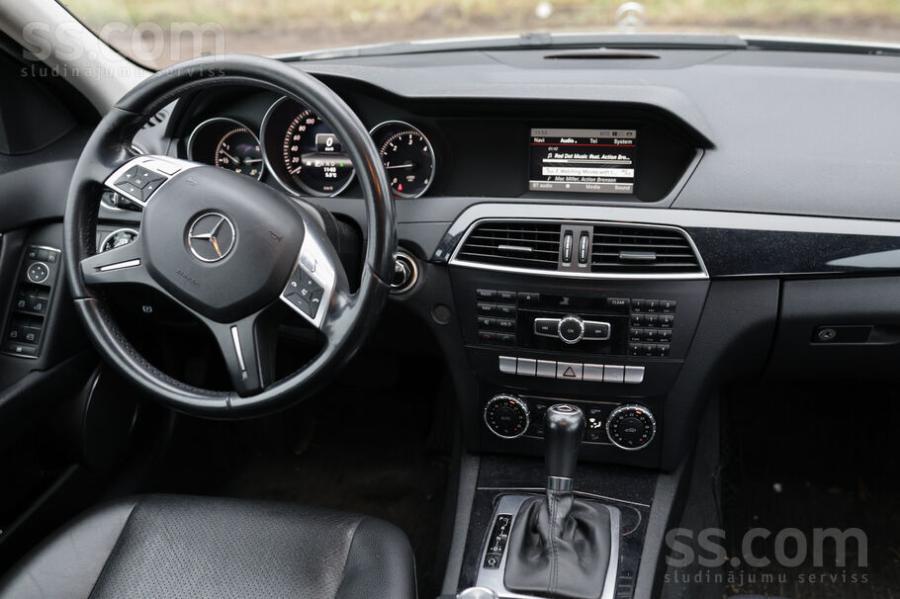 Grey Mercedes-Benz C 200 2013 in Riga, with an engine capacity of 2.10 L and mileage of 223 thousand km for 8550 €, photo 8 on AUTOMOTO.COM.LV