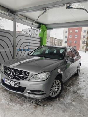 Grey Mercedes-Benz C 200 2013 in Ukmerge, with an engine capacity of 2.10 L and mileage of 525 thousand km for 6300 €, photo  on AUTOMOTO.COM.LV