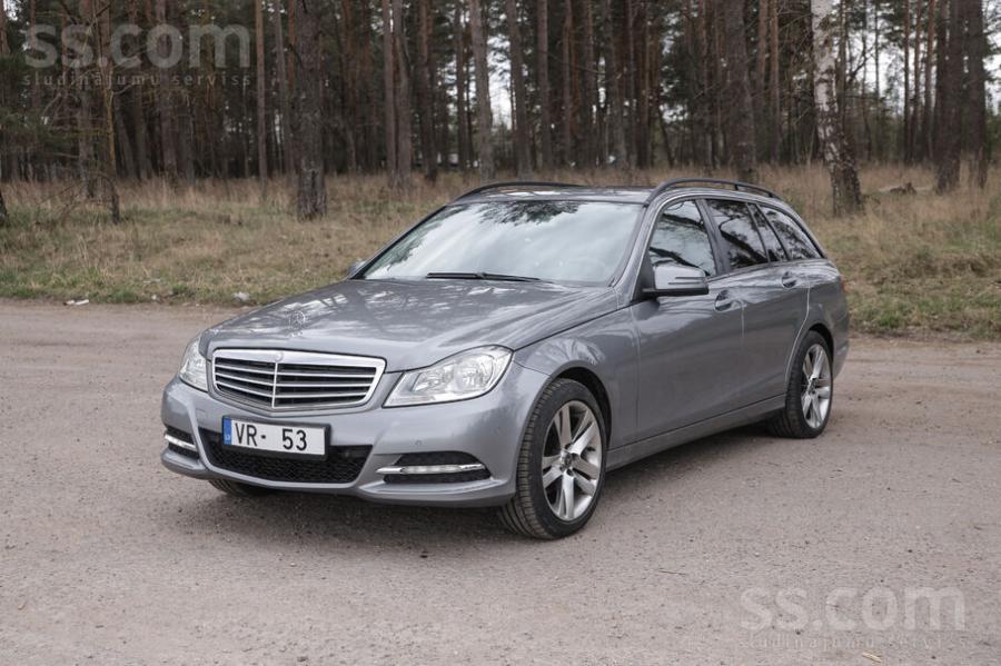 Pelēks Mercedes-Benz C 200 2013 Rīga, ar dzinēja tilpumu 2.10 L un nobraukumu 227 tūkst. km par 8250 €, foto 3 vietnē AUTOMOTO.COM.LV