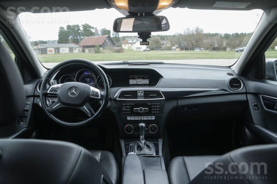 Pelēks Mercedes-Benz C 200 2013 Rīga, ar dzinēja tilpumu 2.10 L un nobraukumu 227 tūkst. km par 8250 €, foto 8 vietnē AUTOMOTO.COM.LV