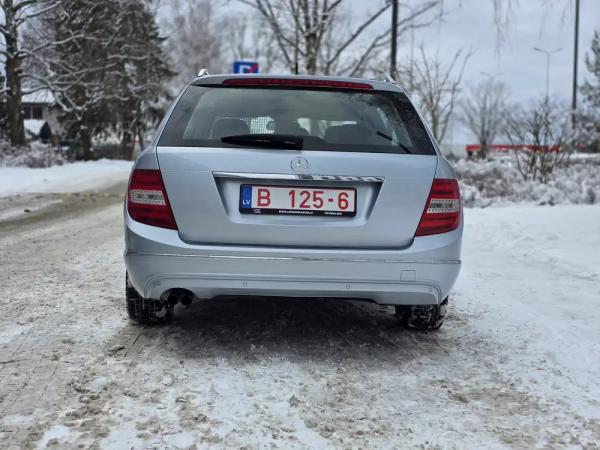 Pelēks Mercedes-Benz C 200 2013 Rīga, ar dzinēja tilpumu 2.20 L un nobraukumu 238 tūkst. km par 5550 €, foto 5 vietnē AUTOMOTO.COM.LV