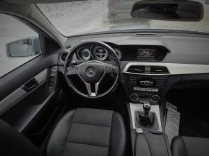 Pelēks Mercedes-Benz C 200 2013 Rīga, ar dzinēja tilpumu 2.20 L un nobraukumu 238 tūkst. km par 5550 €, foto 35 vietnē AUTOMOTO.COM.LV