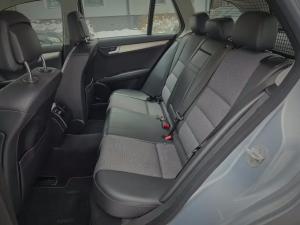Pelēks Mercedes-Benz C 200 2013 Rīga, ar dzinēja tilpumu 2.20 L un nobraukumu 238 tūkst. km par 5550 €, foto 36 vietnē AUTOMOTO.COM.LV
