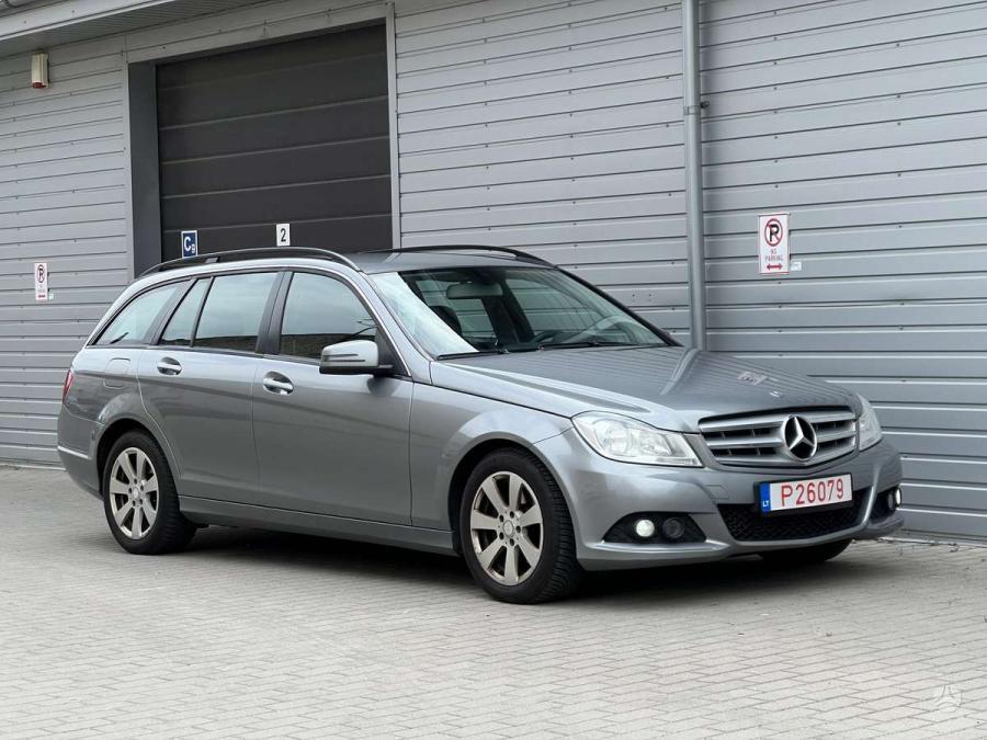 Pelēks Mercedes-Benz C 200 2013 Klaipėda, ar dzinēja tilpumu 2.14 L un nobraukumu 400 tūkst. km par 3450 €, foto 8 vietnē AUTOMOTO.COM.LV