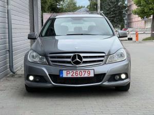 Pelēks Mercedes-Benz C 200 2013 Klaipėda, ar dzinēja tilpumu 2.14 L un nobraukumu 400 tūkst. km par 3450 €, foto 9 vietnē AUTOMOTO.COM.LV