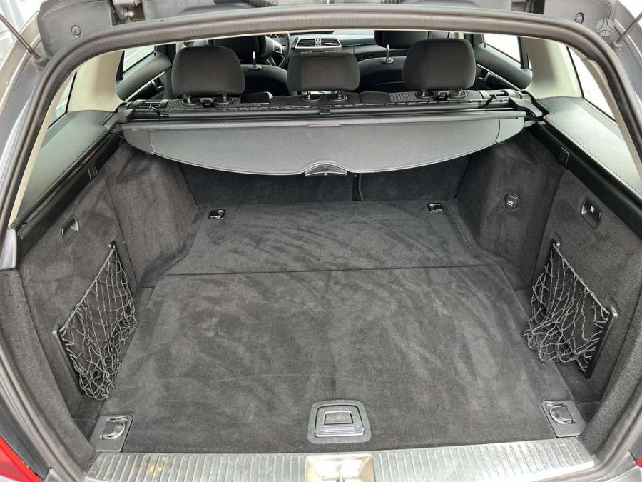 Pelēks Mercedes-Benz C 200 2013 Klaipėda, ar dzinēja tilpumu 2.14 L un nobraukumu 400 tūkst. km par 3450 €, foto 10 vietnē AUTOMOTO.COM.LV