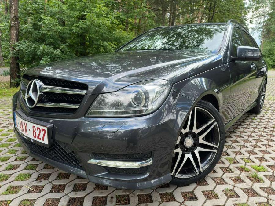 Pelēks Mercedes-Benz C 200 2013 Viļņa, ar dzinēja tilpumu 2.14 L un nobraukumu 214 tūkst. km par 7900 €, foto 1 vietnē AUTOMOTO.COM.LV