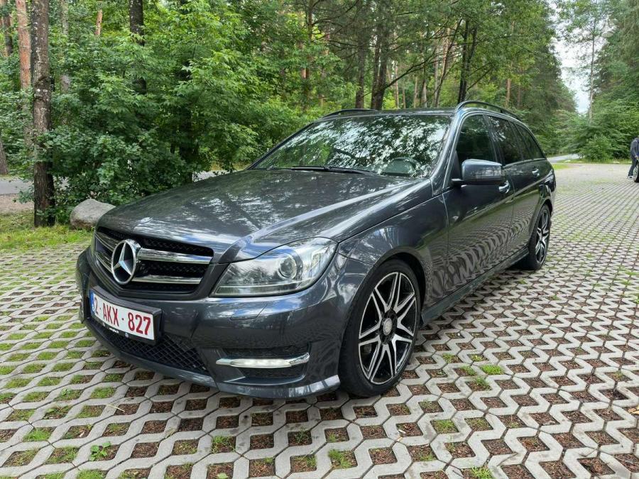 Pelēks Mercedes-Benz C 200 2013 Viļņa, ar dzinēja tilpumu 2.14 L un nobraukumu 214 tūkst. km par 7900 €, foto 4 vietnē AUTOMOTO.COM.LV