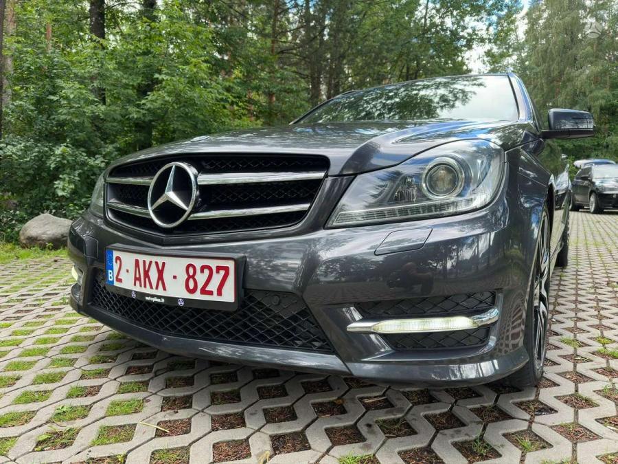Pelēks Mercedes-Benz C 200 2013 Viļņa, ar dzinēja tilpumu 2.14 L un nobraukumu 214 tūkst. km par 7900 €, foto 14 vietnē AUTOMOTO.COM.LV