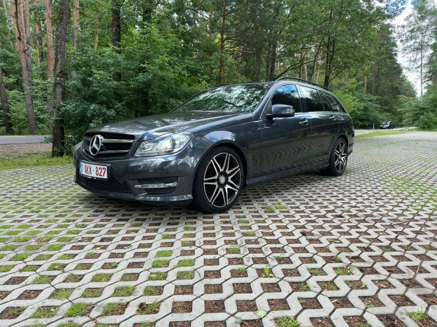 Pelēks Mercedes-Benz C 200 2013 Viļņa, ar dzinēja tilpumu 2.14 L un nobraukumu 214 tūkst. km par 7900 €, foto 15 vietnē AUTOMOTO.COM.LV