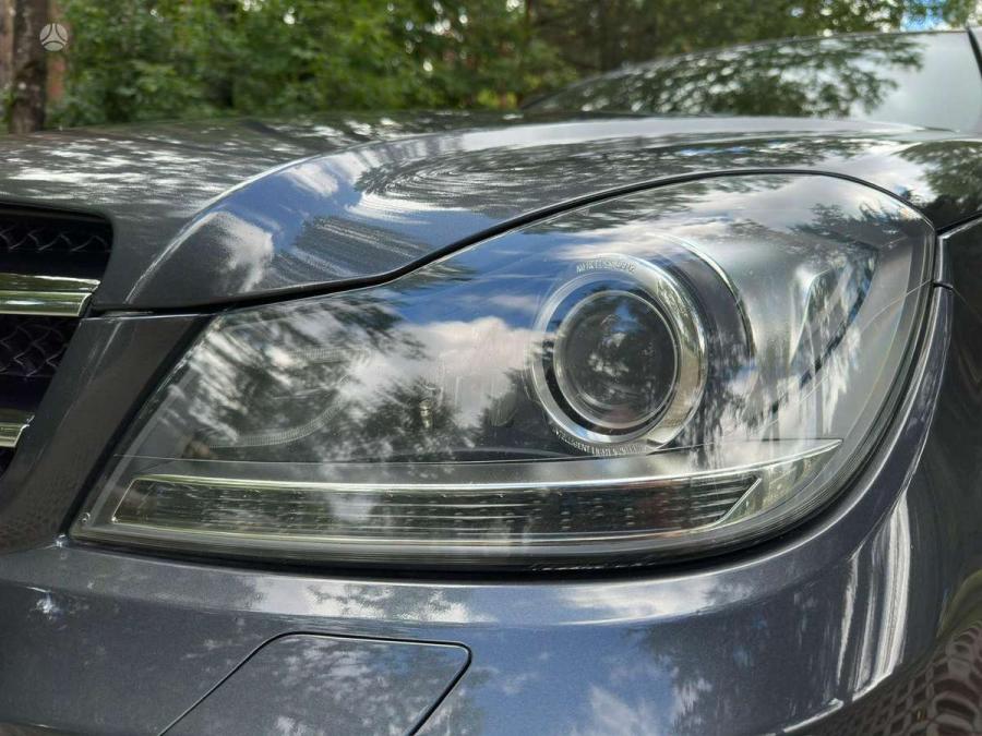 Pelēks Mercedes-Benz C 200 2013 Viļņa, ar dzinēja tilpumu 2.14 L un nobraukumu 214 tūkst. km par 7900 €, foto 16 vietnē AUTOMOTO.COM.LV