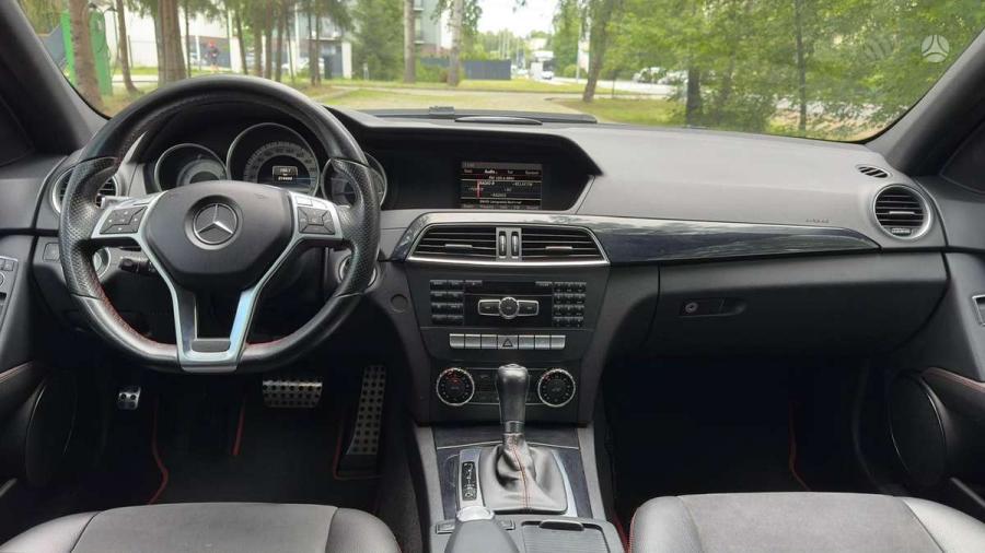 Pelēks Mercedes-Benz C 200 2013 Viļņa, ar dzinēja tilpumu 2.14 L un nobraukumu 214 tūkst. km par 7900 €, foto 18 vietnē AUTOMOTO.COM.LV