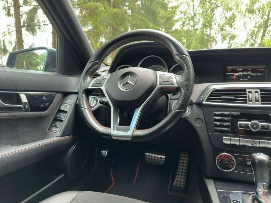 Pelēks Mercedes-Benz C 200 2013 Viļņa, ar dzinēja tilpumu 2.14 L un nobraukumu 214 tūkst. km par 7900 €, foto 19 vietnē AUTOMOTO.COM.LV