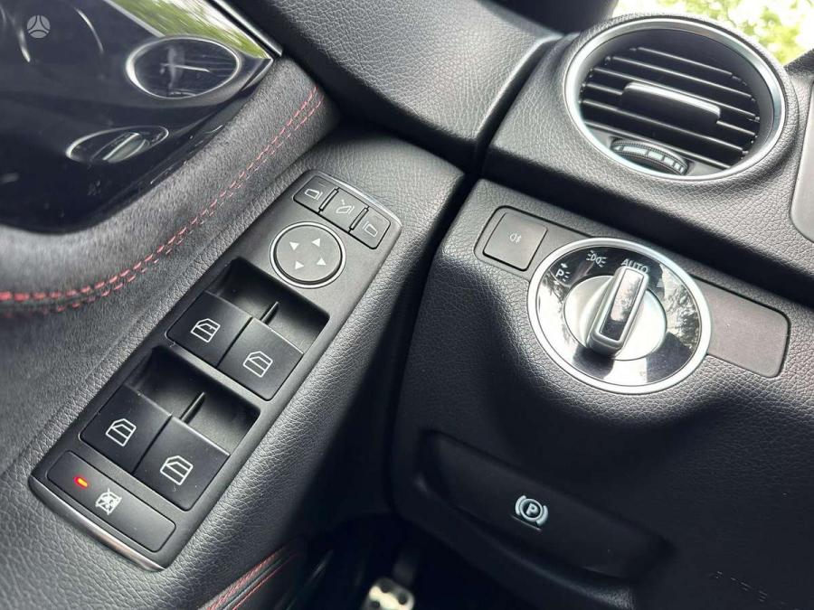 Pelēks Mercedes-Benz C 200 2013 Viļņa, ar dzinēja tilpumu 2.14 L un nobraukumu 214 tūkst. km par 7900 €, foto 26 vietnē AUTOMOTO.COM.LV