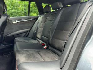 Pelēks Mercedes-Benz C 200 2013 Viļņa, ar dzinēja tilpumu 2.14 L un nobraukumu 214 tūkst. km par 7900 €, foto 30 vietnē AUTOMOTO.COM.LV