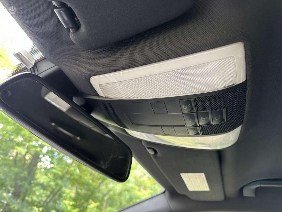 Pelēks Mercedes-Benz C 200 2013 Viļņa, ar dzinēja tilpumu 2.14 L un nobraukumu 214 tūkst. km par 7900 €, foto 32 vietnē AUTOMOTO.COM.LV
