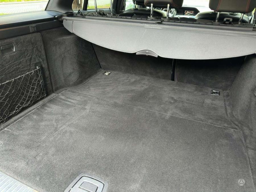 Pelēks Mercedes-Benz C 200 2013 Viļņa, ar dzinēja tilpumu 2.14 L un nobraukumu 214 tūkst. km par 7900 €, foto 38 vietnē AUTOMOTO.COM.LV
