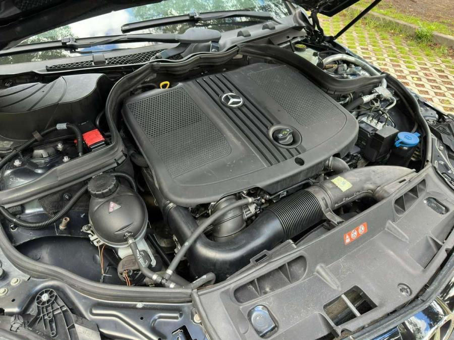 Pelēks Mercedes-Benz C 200 2013 Viļņa, ar dzinēja tilpumu 2.14 L un nobraukumu 214 tūkst. km par 7900 €, foto 40 vietnē AUTOMOTO.COM.LV