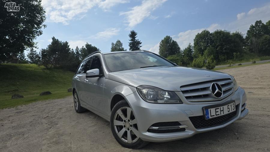 Pelēks Mercedes-Benz C 200 2013 Šilutė, ar dzinēja tilpumu 2.20 L un nobraukumu 340 tūkst. km par 4500 €, foto 1 vietnē AUTOMOTO.COM.LV