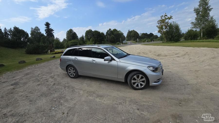 Pelēks Mercedes-Benz C 200 2013 Šilutė, ar dzinēja tilpumu 2.20 L un nobraukumu 340 tūkst. km par 4500 €, foto 3 vietnē AUTOMOTO.COM.LV