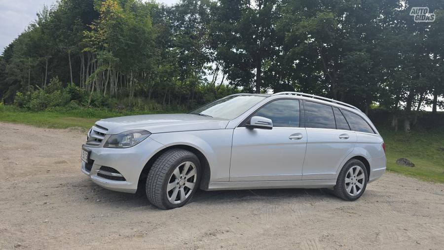 Pelēks Mercedes-Benz C 200 2013 Šilutė, ar dzinēja tilpumu 2.20 L un nobraukumu 340 tūkst. km par 4500 €, foto 5 vietnē AUTOMOTO.COM.LV