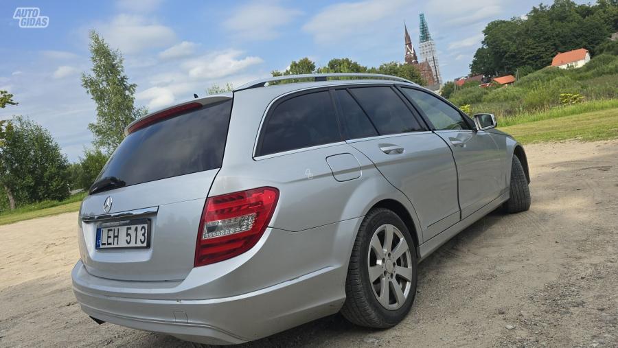 Pelēks Mercedes-Benz C 200 2013 Šilutė, ar dzinēja tilpumu 2.20 L un nobraukumu 340 tūkst. km par 4500 €, foto 9 vietnē AUTOMOTO.COM.LV