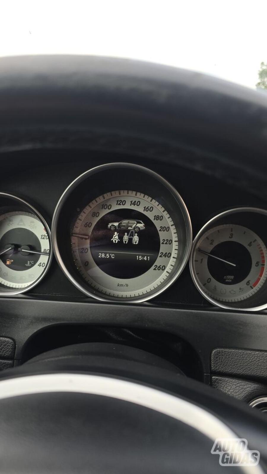 Pelēks Mercedes-Benz C 200 2013 Šilutė, ar dzinēja tilpumu 2.20 L un nobraukumu 340 tūkst. km par 4500 €, foto 18 vietnē AUTOMOTO.COM.LV