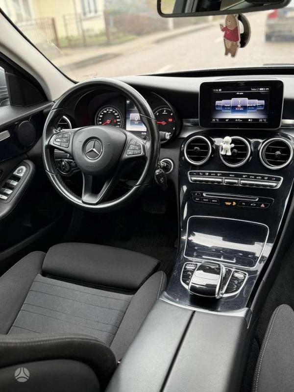 Pelēks Mercedes-Benz C 200 2015 Šauļi, ar dzinēja tilpumu 1.60 L un nobraukumu 282 tūkst. km par 11900 €, foto 6 vietnē AUTOMOTO.COM.LV