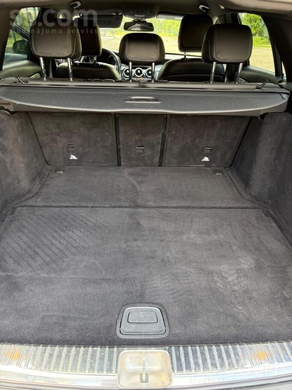 Grey Mercedes-Benz C 200 2015 in Tukums, with an engine capacity of 1.60 L and mileage of 320 thousand km for 11900 €, photo 8 on AUTOMOTO.COM.LV