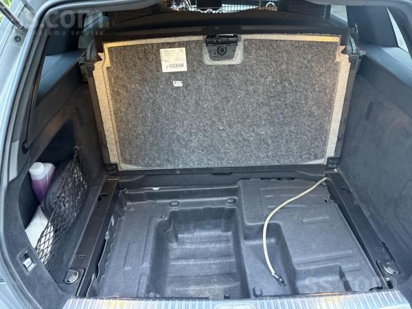 Pelēks Mercedes-Benz C 200 2015 Liepāja, ar dzinēja tilpumu 1.60 L un nobraukumu 222 tūkst. km par 12950 €, foto 9 vietnē AUTOMOTO.COM.LV