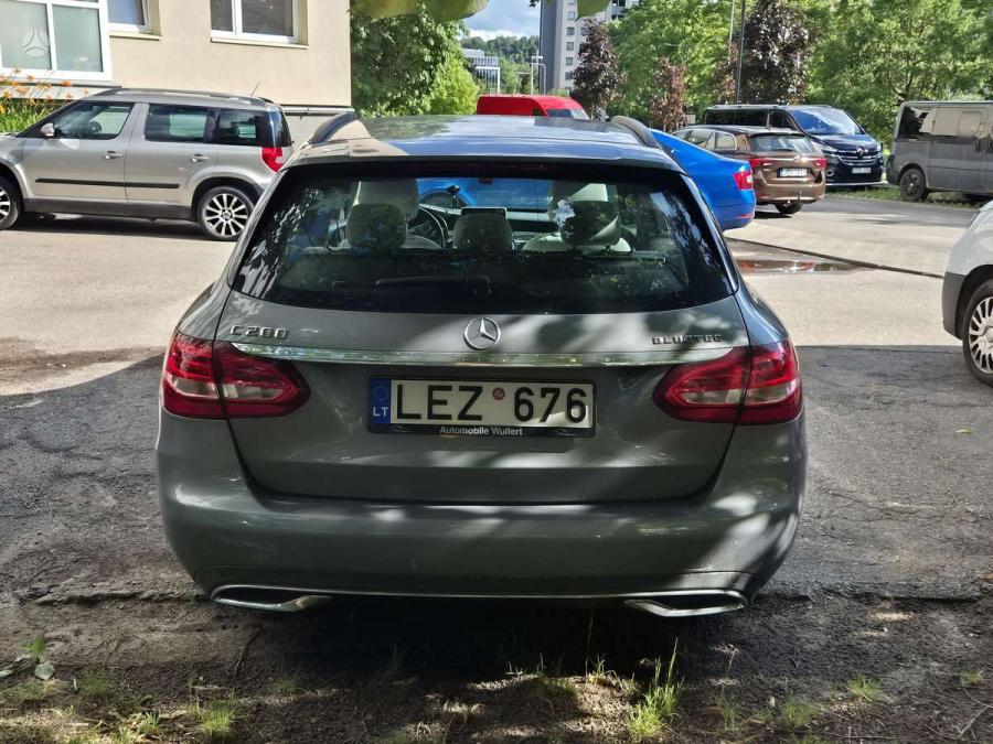 Pelēks Mercedes-Benz C 200 2015 Viļņa, ar dzinēja tilpumu 1.60 L un nobraukumu 238 tūkst. km par 9500 €, foto 6 vietnē AUTOMOTO.COM.LV