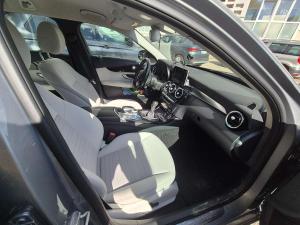 Pelēks Mercedes-Benz C 200 2015 Viļņa, ar dzinēja tilpumu 1.60 L un nobraukumu 238 tūkst. km par 9500 €, foto 9 vietnē AUTOMOTO.COM.LV