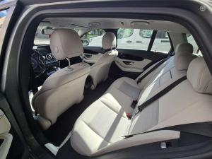 Pelēks Mercedes-Benz C 200 2015 Viļņa, ar dzinēja tilpumu 1.60 L un nobraukumu 238 tūkst. km par 9500 €, foto 10 vietnē AUTOMOTO.COM.LV