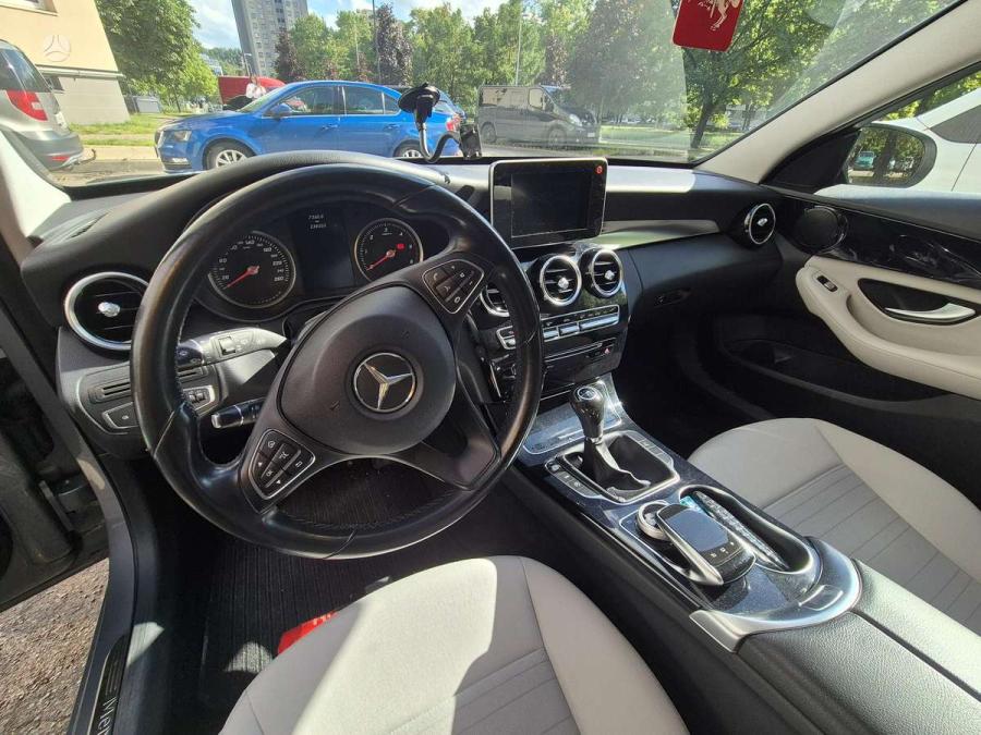 Pelēks Mercedes-Benz C 200 2015 Viļņa, ar dzinēja tilpumu 1.60 L un nobraukumu 238 tūkst. km par 9500 €, foto 11 vietnē AUTOMOTO.COM.LV