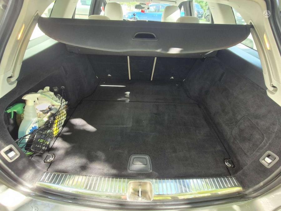 Pelēks Mercedes-Benz C 200 2015 Viļņa, ar dzinēja tilpumu 1.60 L un nobraukumu 238 tūkst. km par 9500 €, foto 12 vietnē AUTOMOTO.COM.LV