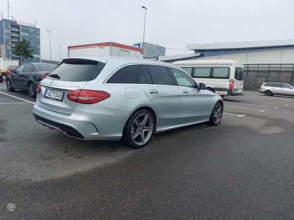 Grey Mercedes-Benz C 200 2016 in Vilnius, with an engine capacity of 1.60 L and mileage of 212 thousand km for 9999 €, photo 4 on AUTOMOTO.COM.LV