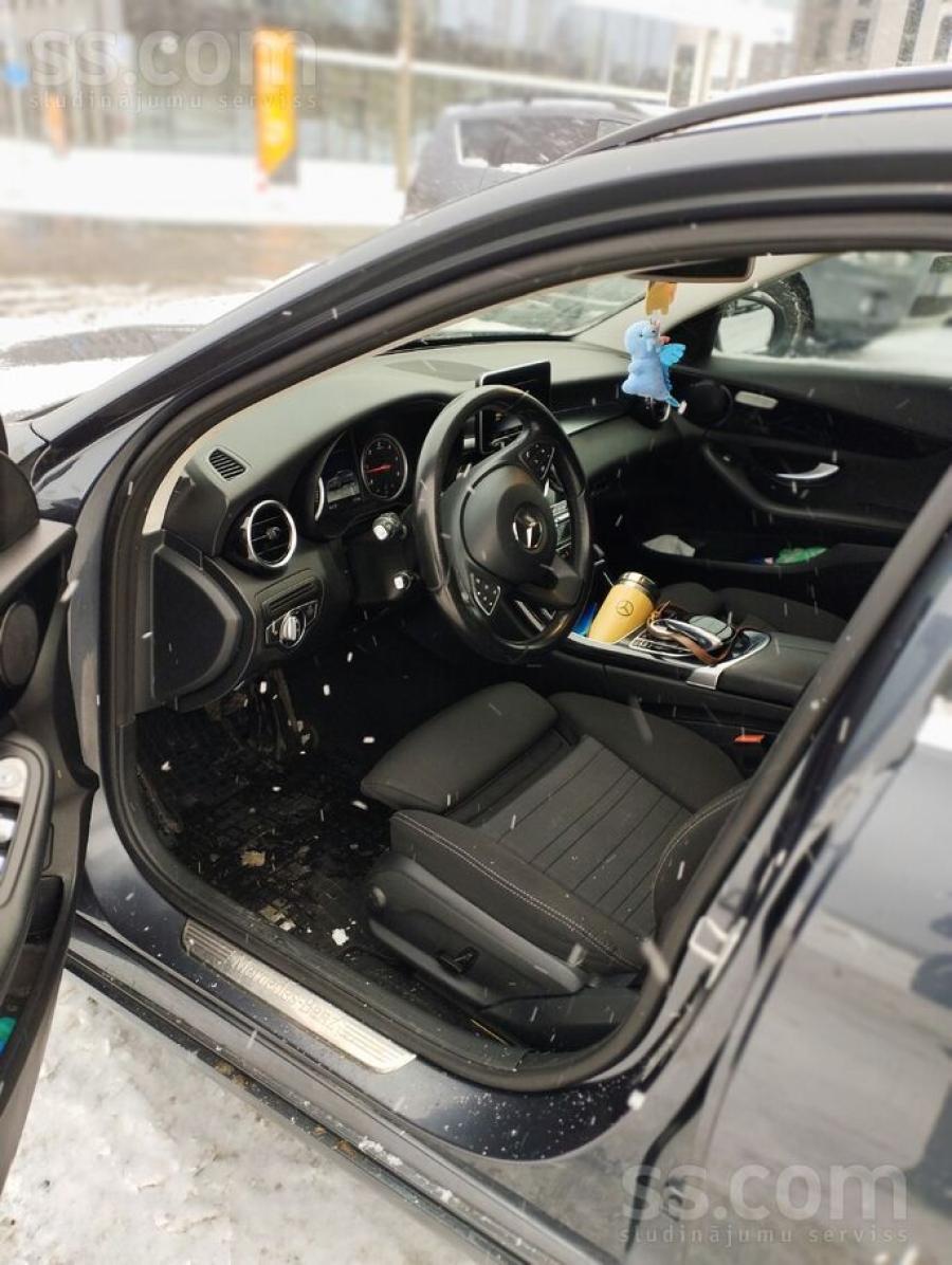 Pelēks Mercedes-Benz C 200 2016 Tallina, ar dzinēja tilpumu 2.10 L un nobraukumu 335 tūkst. km par 12500 €, foto 9 vietnē AUTOMOTO.COM.LV